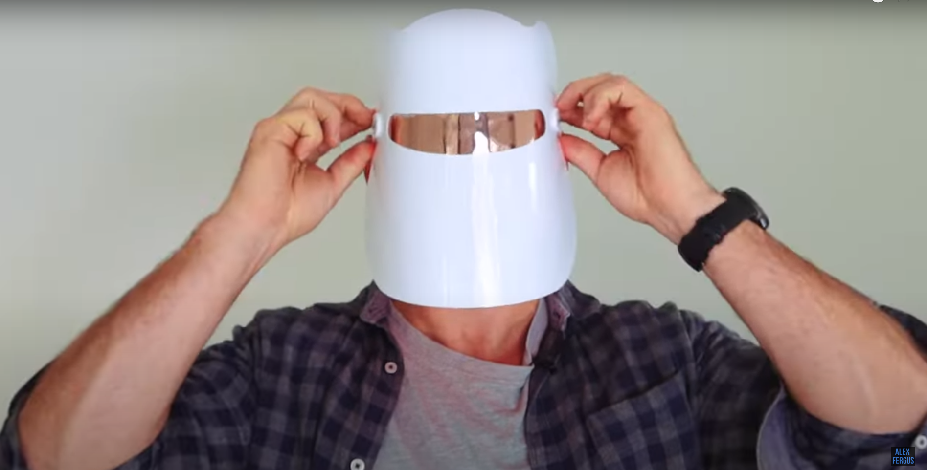 I Tried The Omnilux Mask For 5 Weeks: Surprise? (+Review)